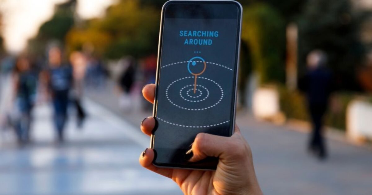 How Geo-Fencing Technology Revolutionizes Location-Based Targeting